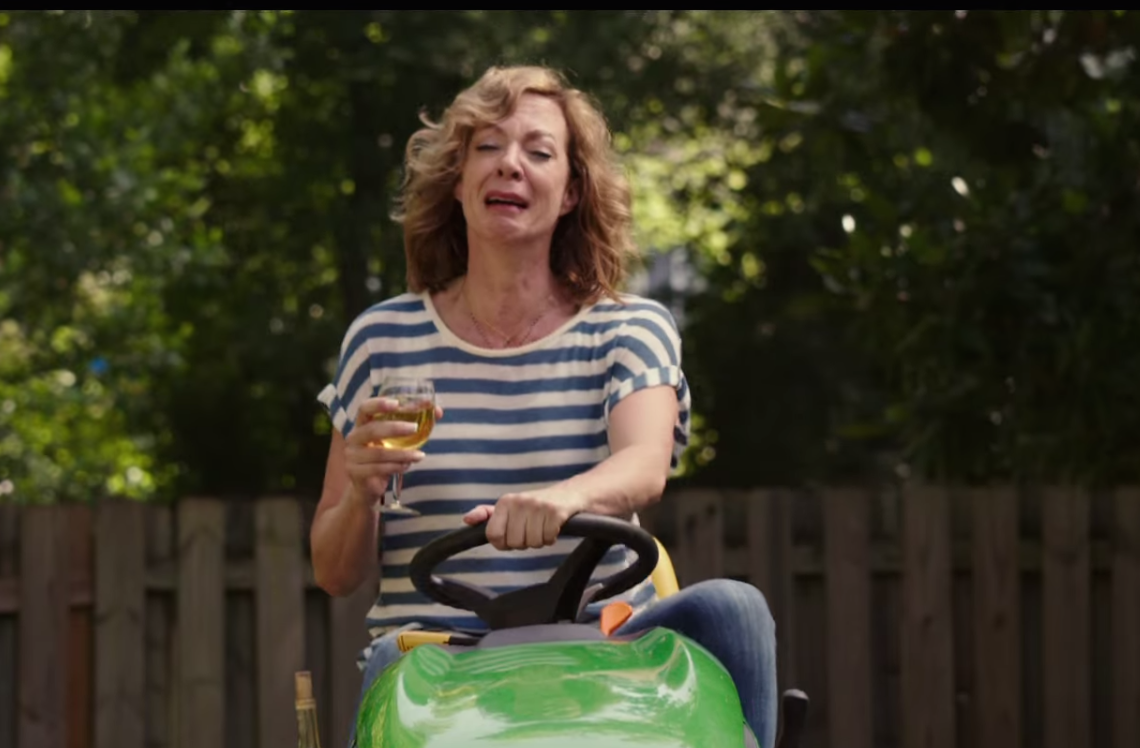 See THE DUFF before it hits theaters - That's Normal