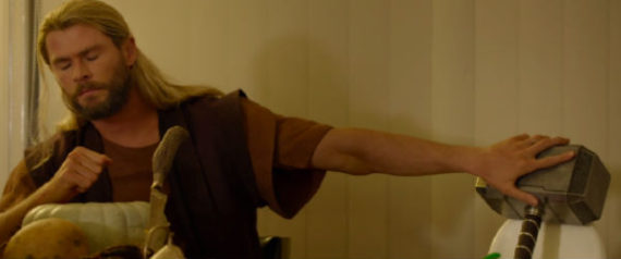 We Finally Have Our First Look at "Thor: Ragnarok" - That's Normal